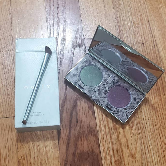 Mally Beauty | Makeup | New Mally Beauty Fashion Eyeshadow Kit Green Purple W Brush | Poshmark